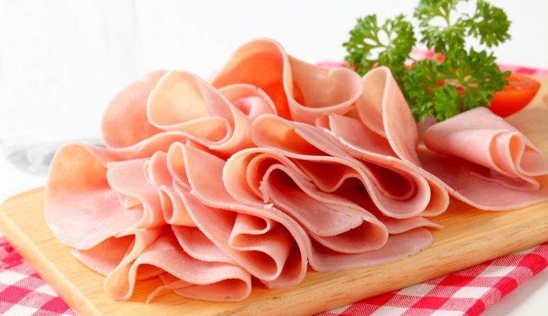 Defumado e embutido: entenda as diferenças