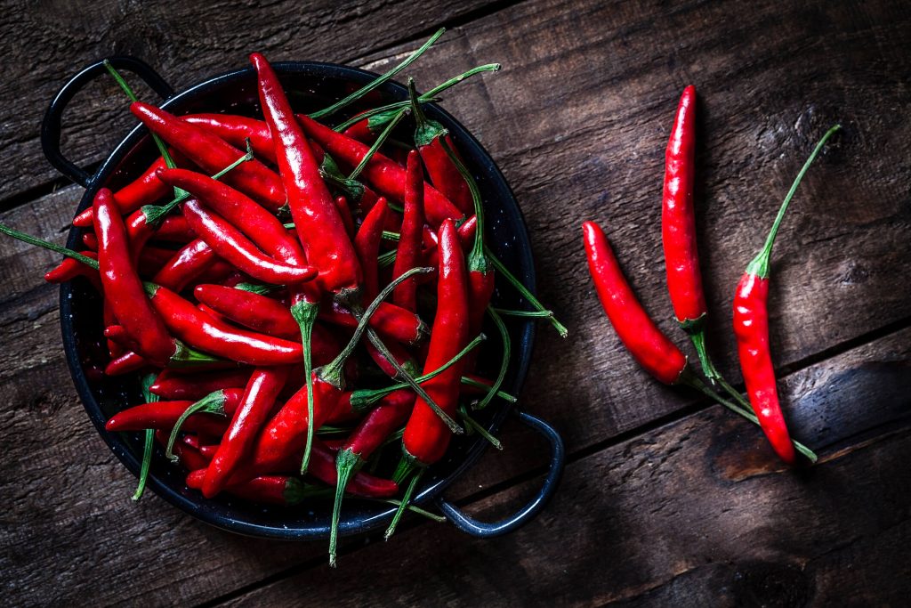 Conheça as 6 variedades de pimenta mais utilizadas no país